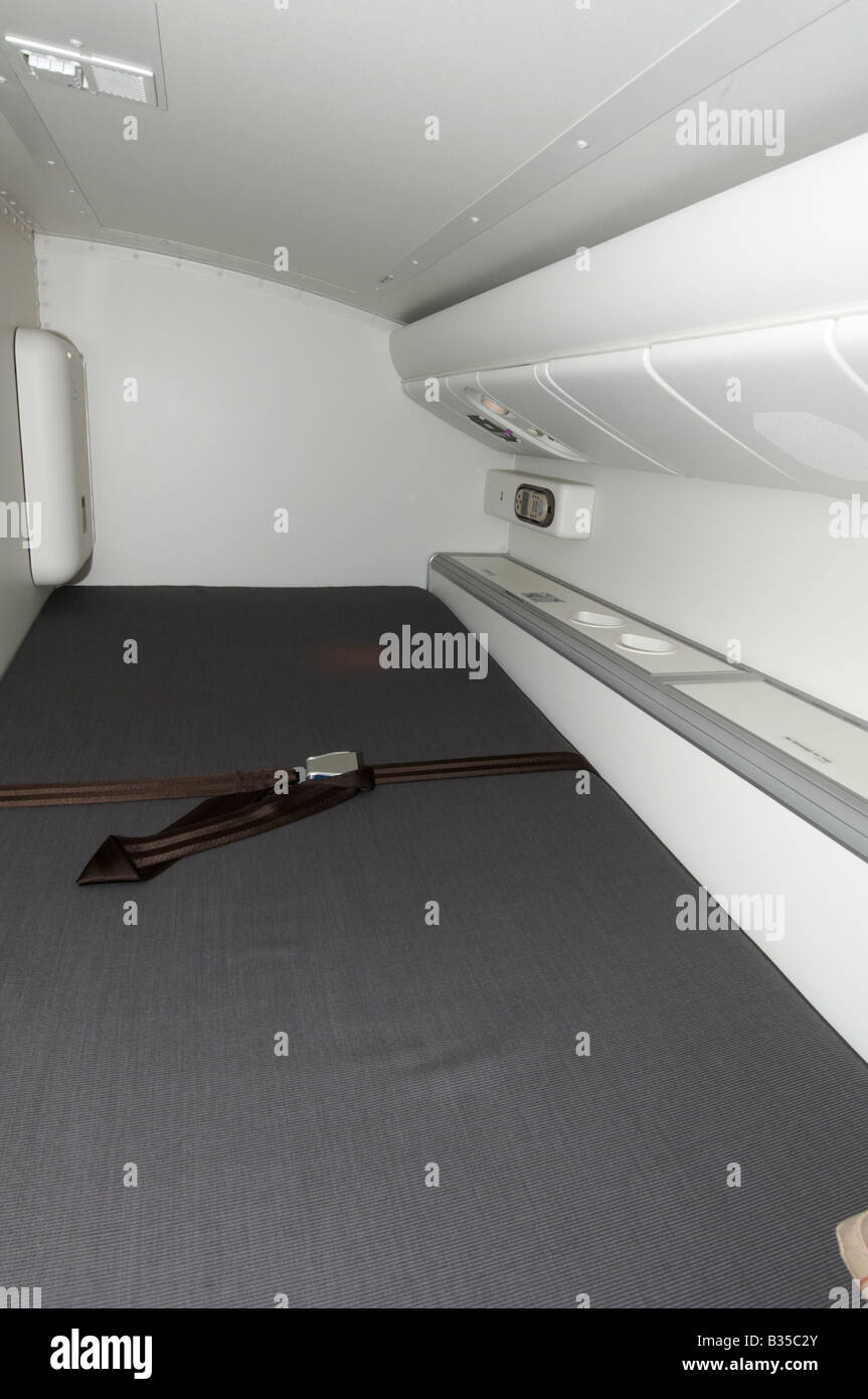 Sleepers airline hi-res stock photography and images - Alamy
