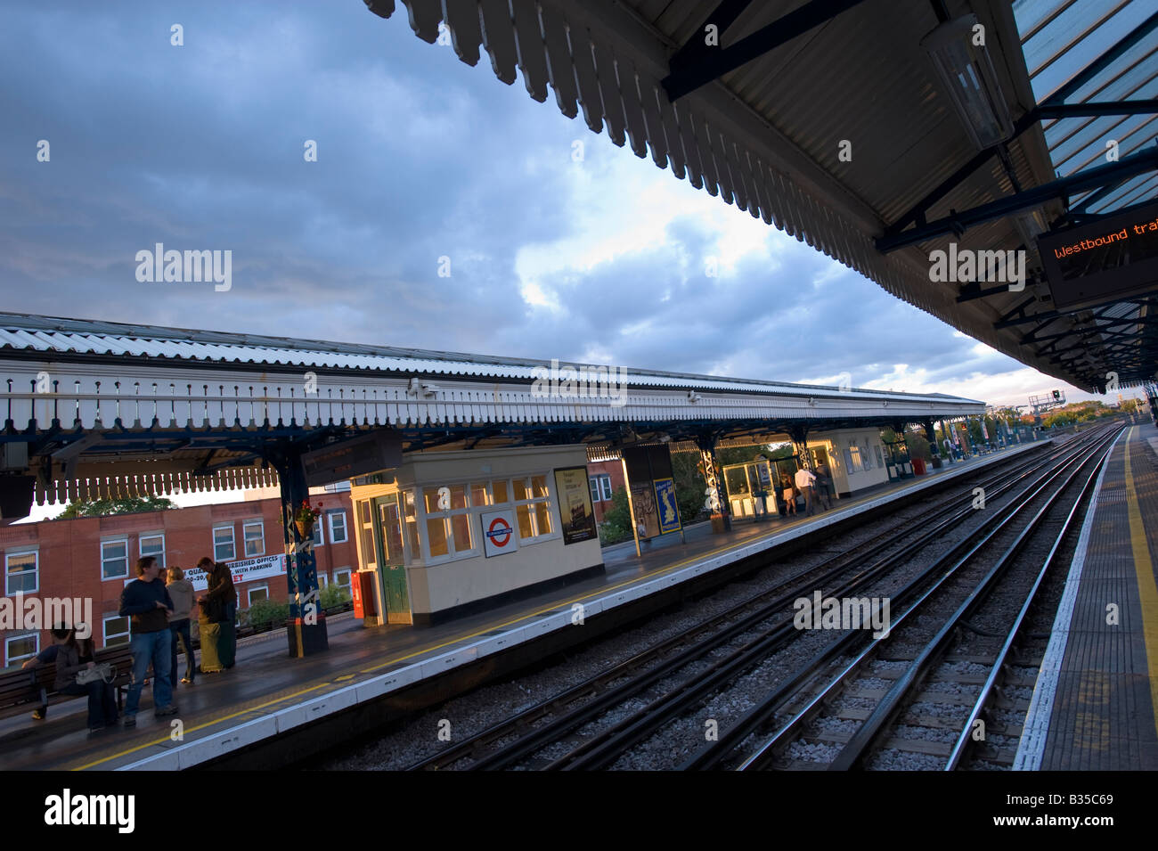 Turnham green station hi-res stock photography and images - Alamy