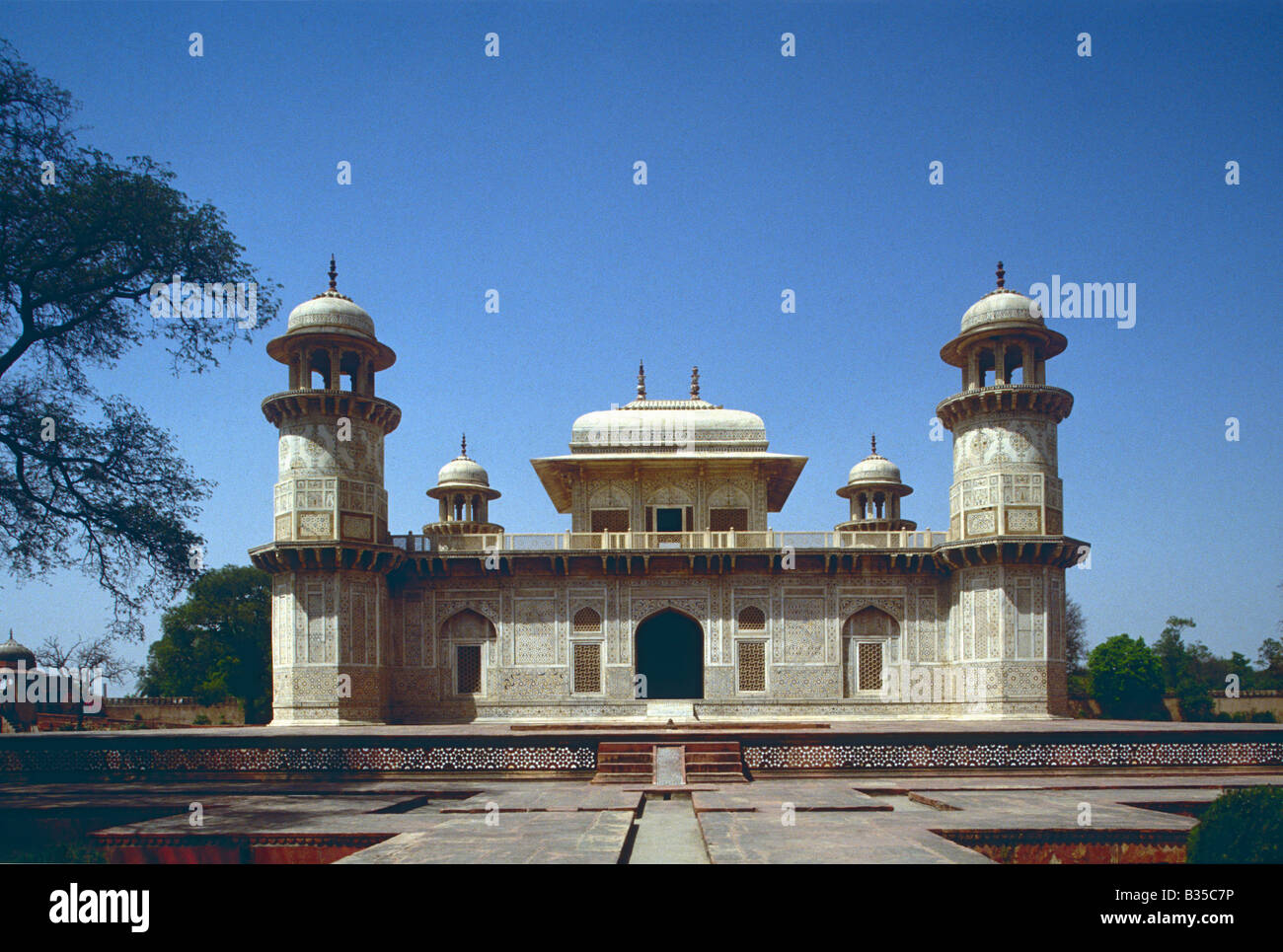 Tomb of Itimad al-Daula and Asmat Begum, Agra, India Stock Photo - Alamy