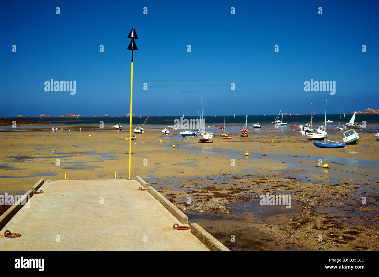 Plage de Kelenn Kelenn beach Taulé Finistère Carantec Brittany France ...