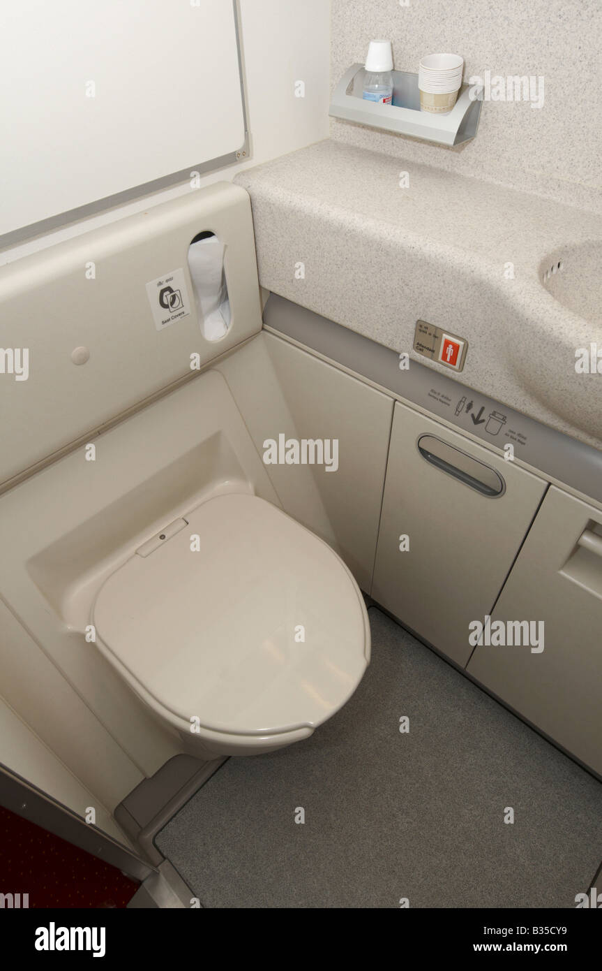 Airplane bathroom hi-res stock photography and images - Alamy
