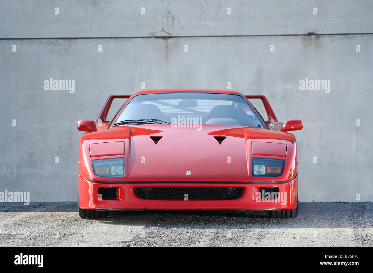Ferrari F40 1991 Stock Photo - Alamy