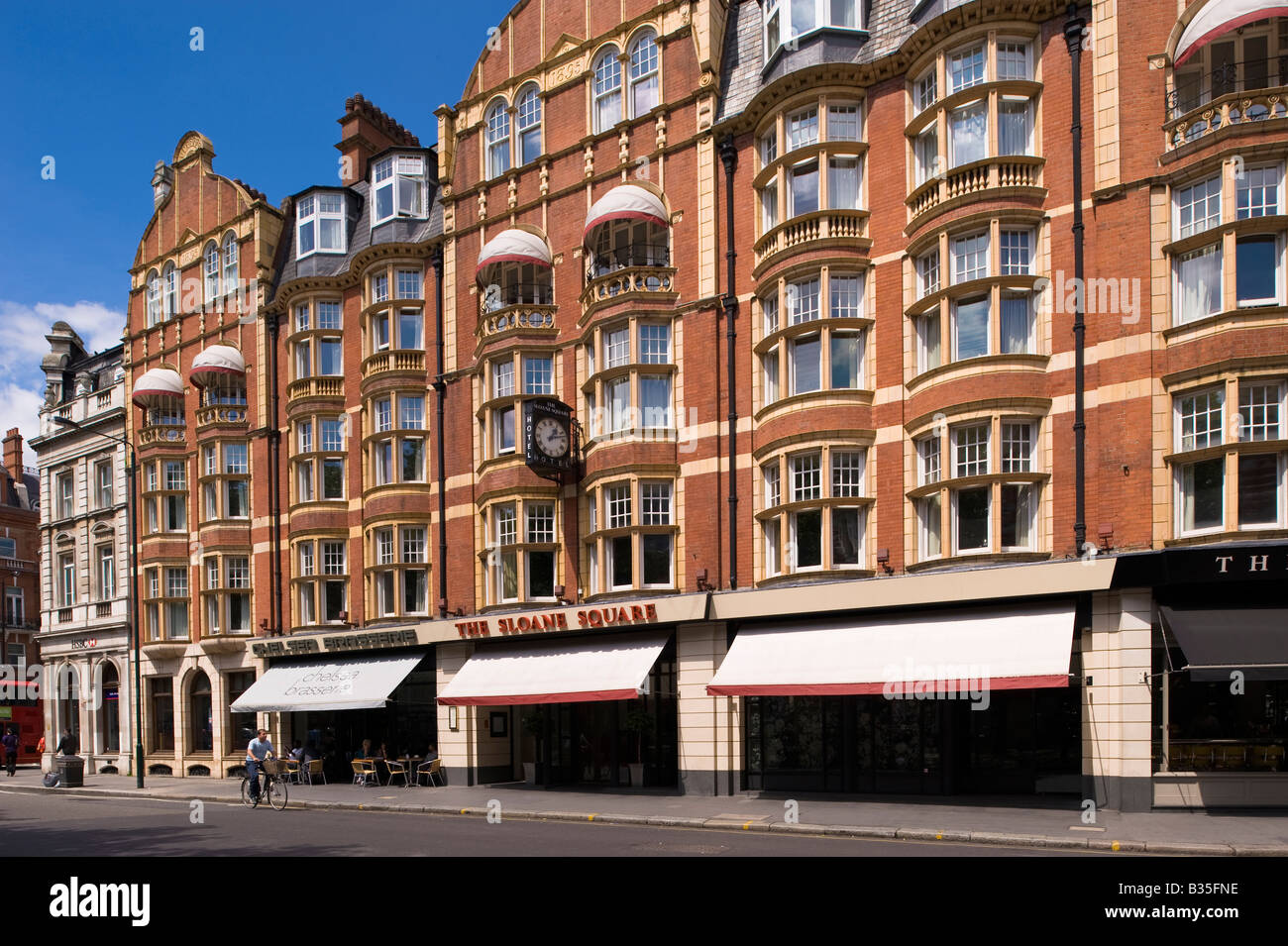Sloane Square Chelsea SW3 London United Kingdom Stock Photo - Alamy