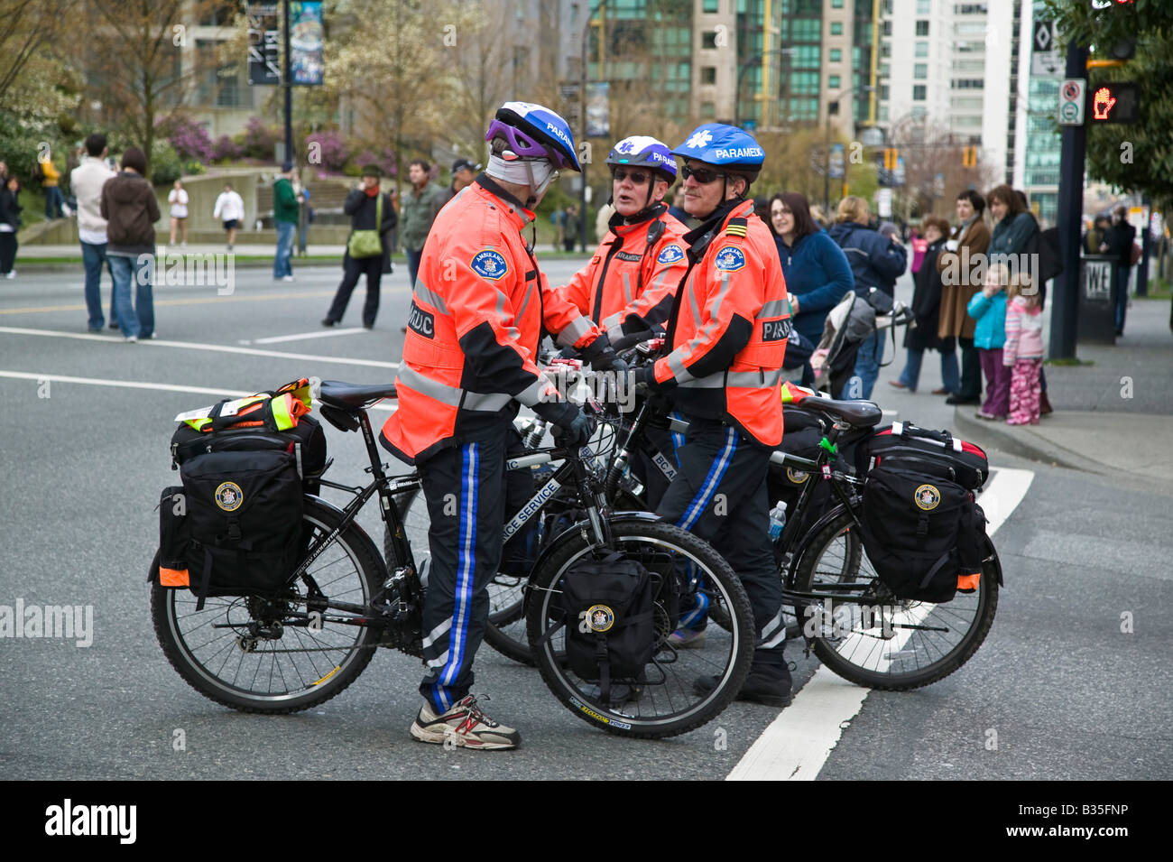 Canada ambulance hi-res stock photography and images - Alamy