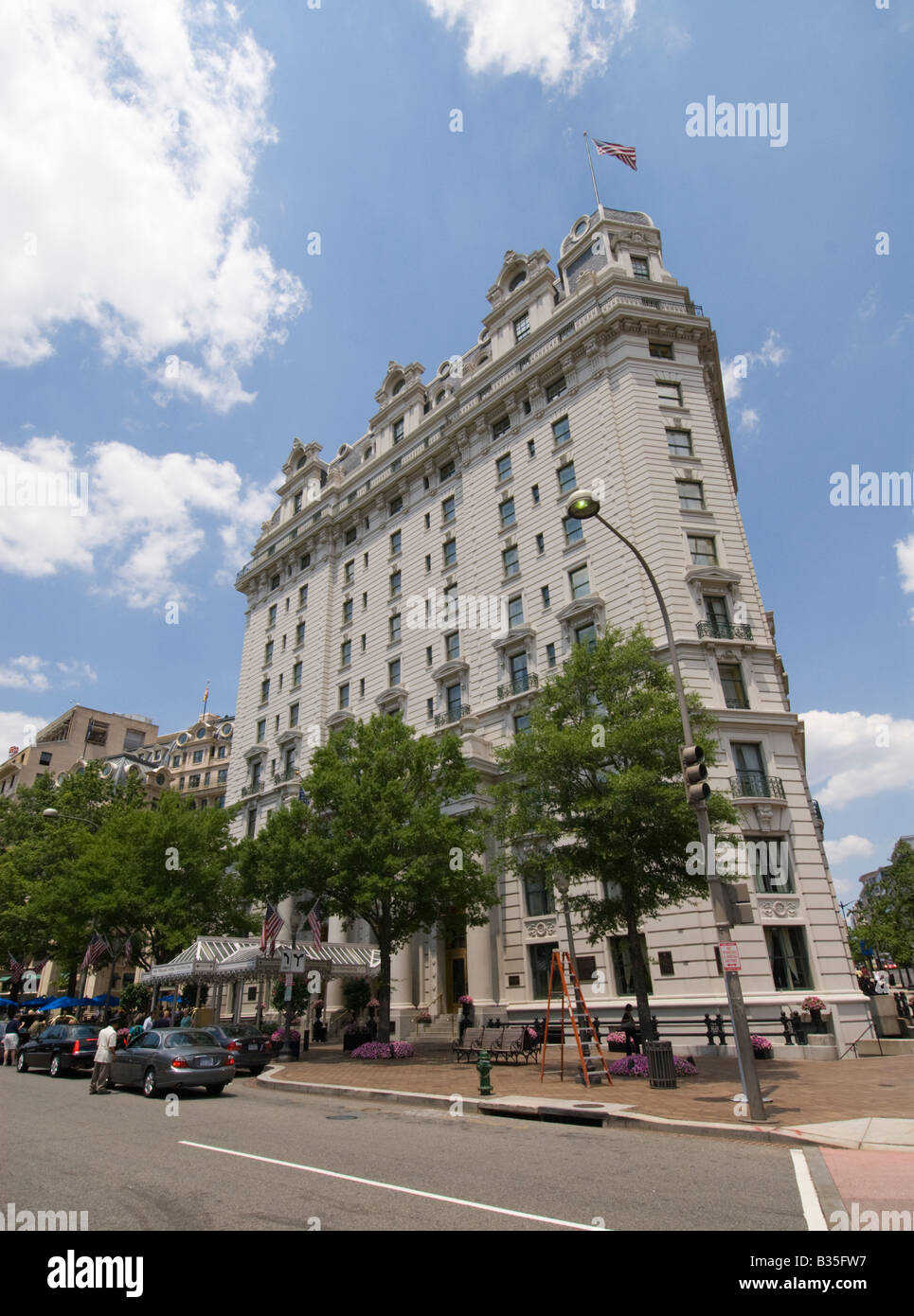 Intercontinental hotel hi-res stock photography and images - Alamy