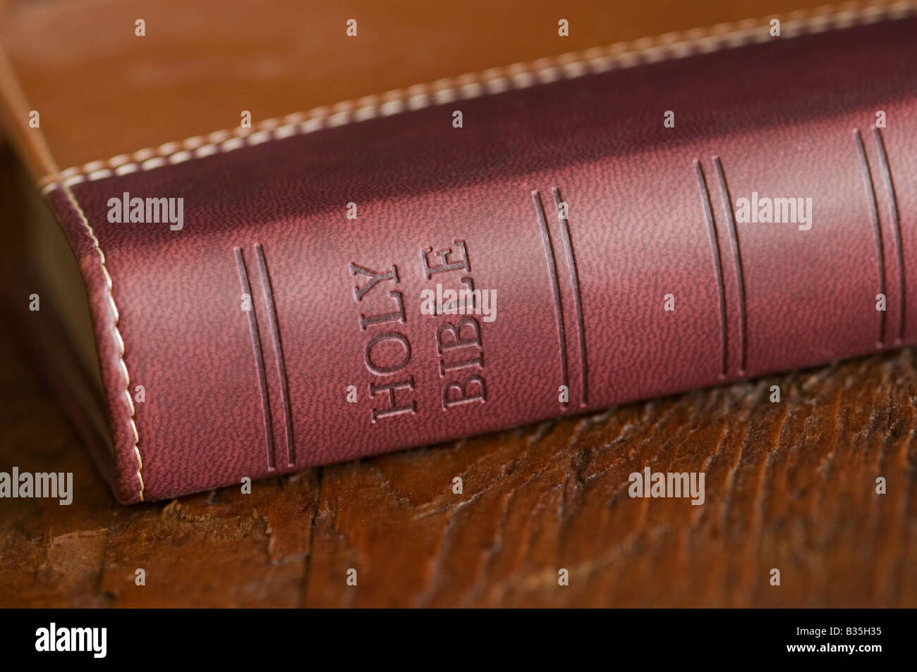 Holy bible scripture bible new hi-res stock photography and images - Alamy