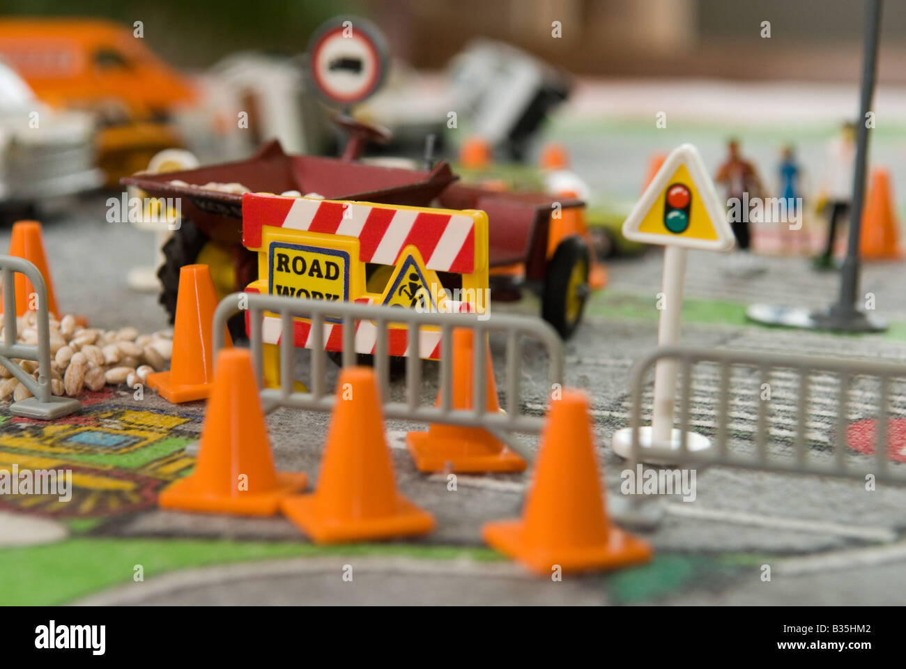 Construction delays hi-res stock photography and images - Alamy
