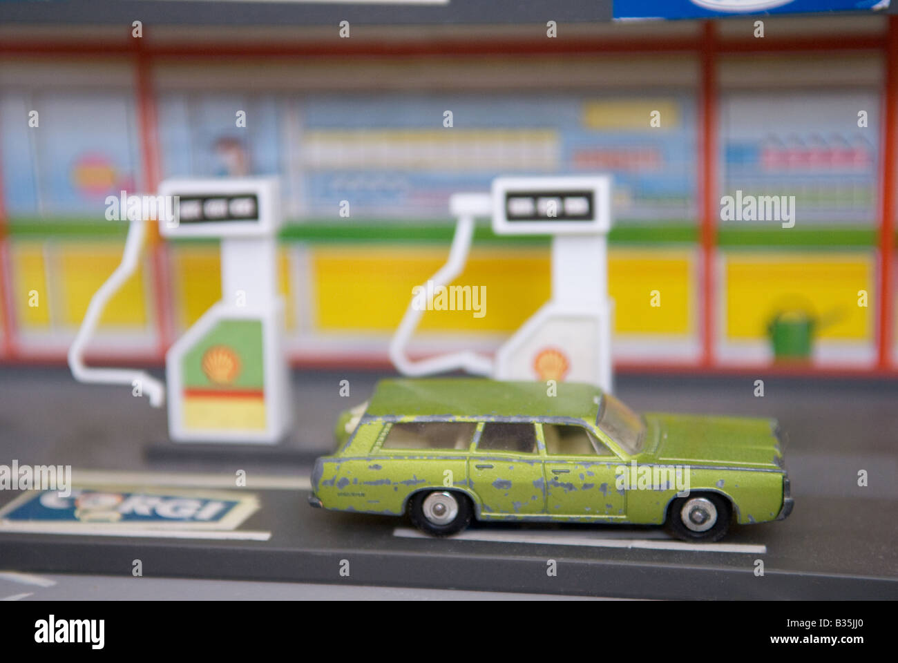 toy car on service station forecourt Stock Photo - Alamy