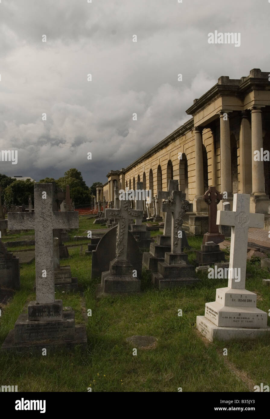 Brompton cemetery tomb hi-res stock photography and images - Alamy