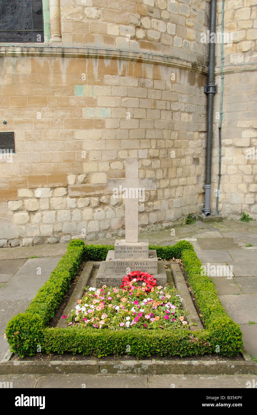Edith Cavells grave Norwich Cathedral Norfolk UK 2008 Stock Photo - Alamy