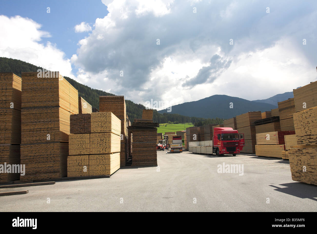 Machined timber hi-res stock photography and images - Alamy
