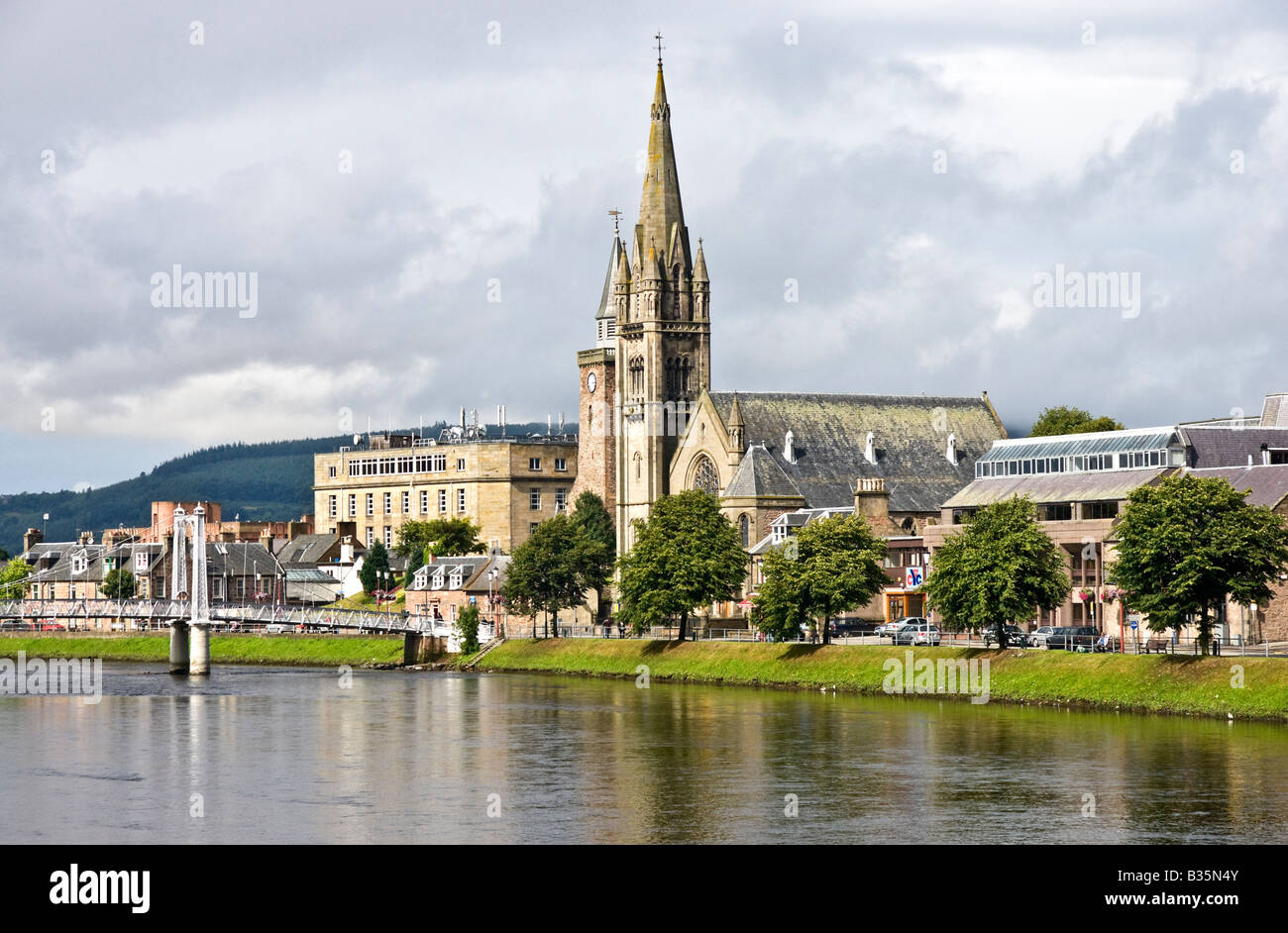 Greig Street suspension bridge crosses River Ness in Inverness with the ...