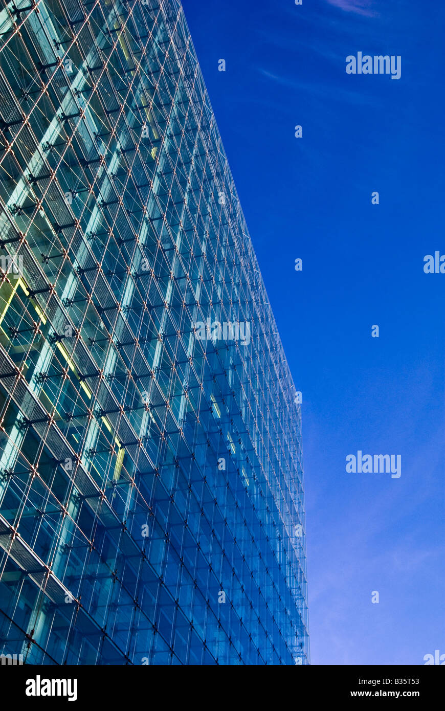Justice centre hi-res stock photography and images - Alamy