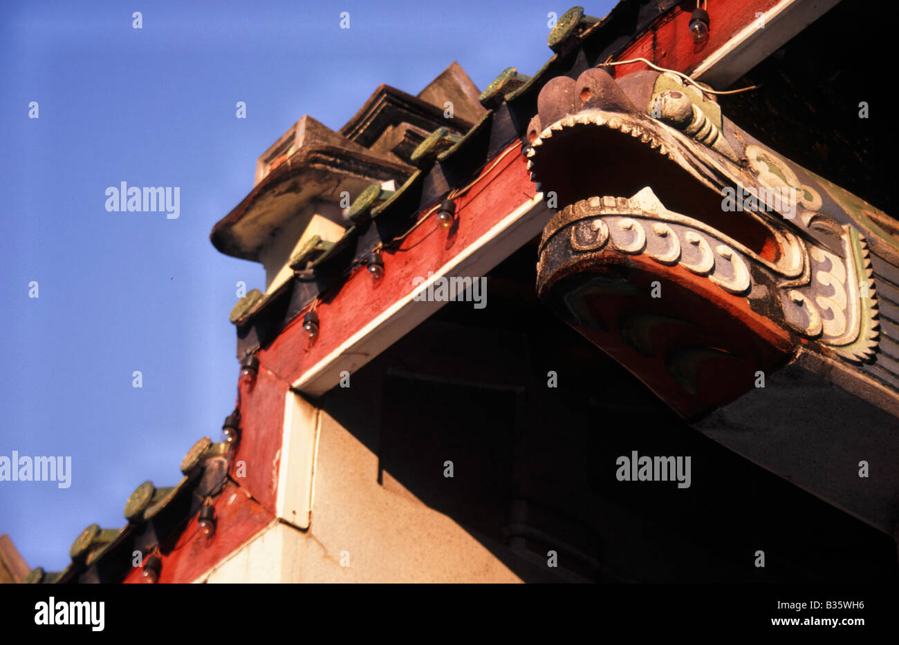 Chinese head dragon hi-res stock photography and images - Alamy