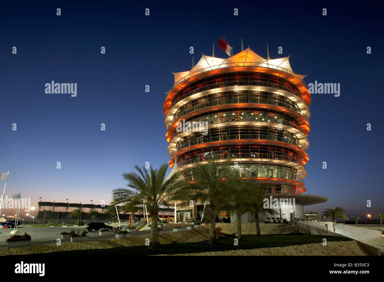 Sakhir Tower in the twilight red & white lighting for the Bahrain F1 ...