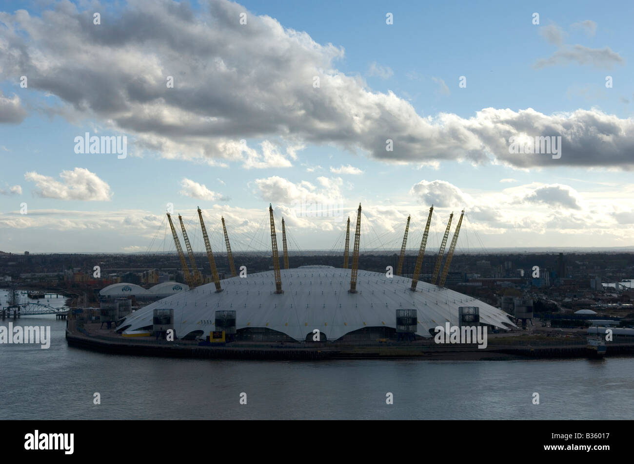 O2 millennium dome hi-res stock photography and images - Alamy