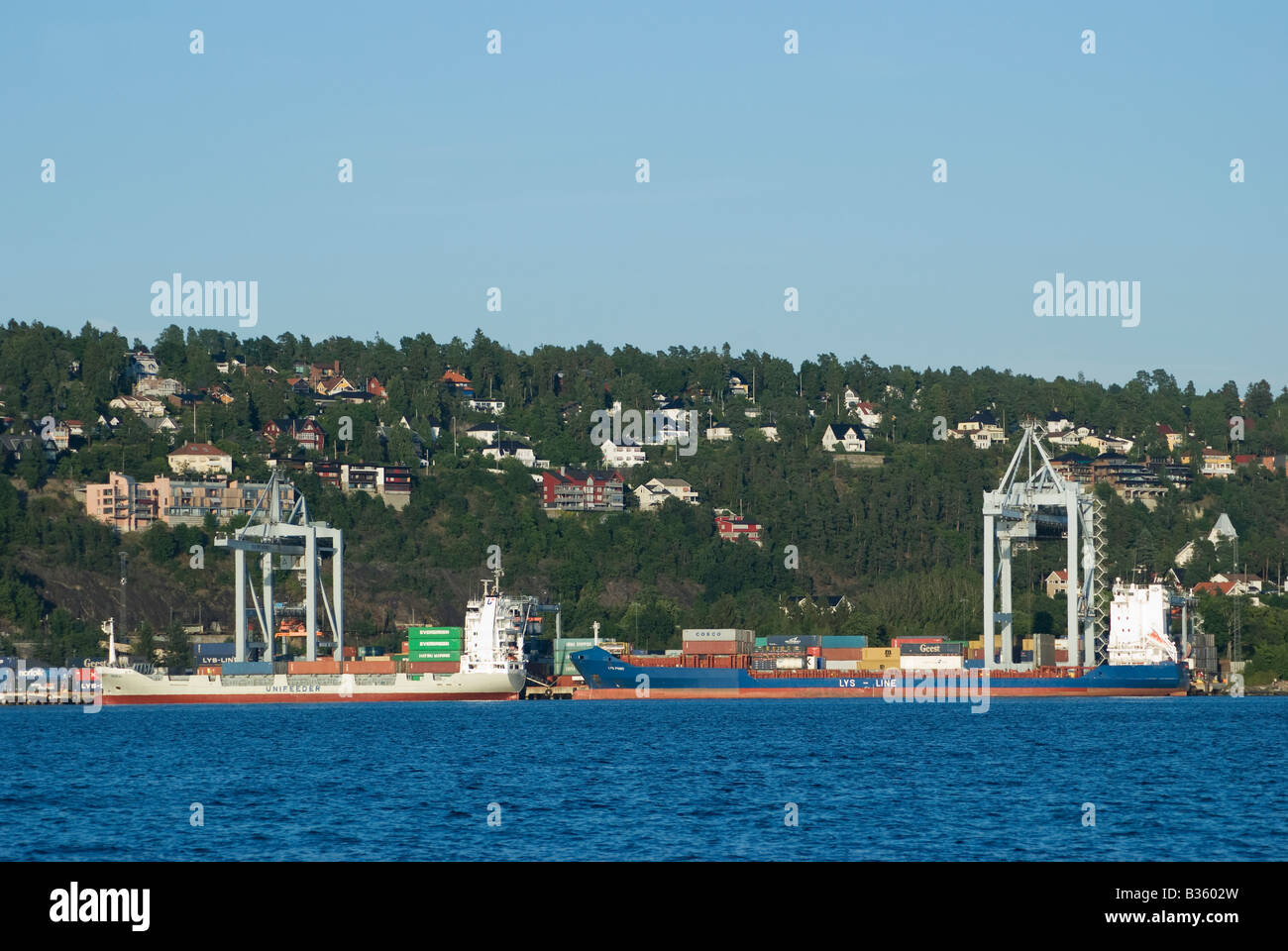 Oslo port cargo hi-res stock photography and images - Alamy