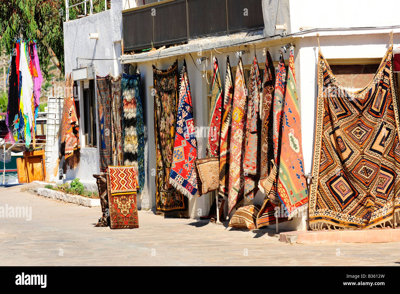 Turkish rugs hi-res stock photography and images - Alamy