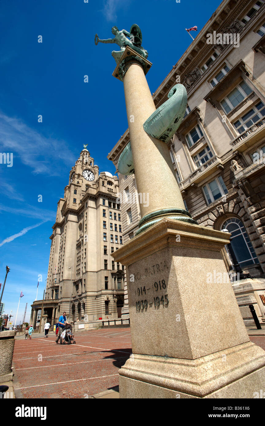 The liver building liverpool hi-res stock photography and images - Alamy