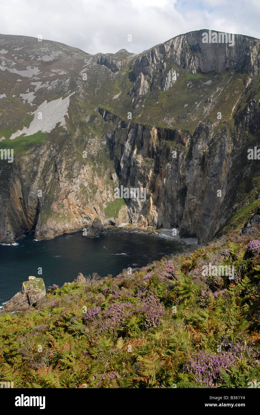 Slieve league mountain hi-res stock photography and images - Alamy