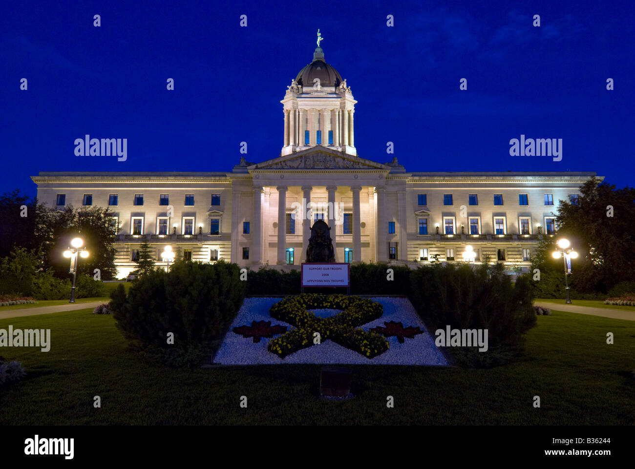 Manitoba legislature hi-res stock photography and images - Alamy