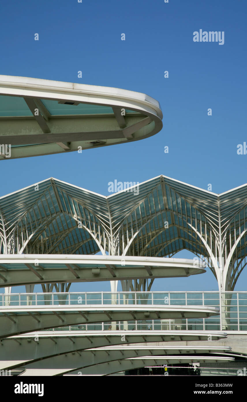Detail of canopies at Santiago Calatrava's Estacio do Oriente metro ...