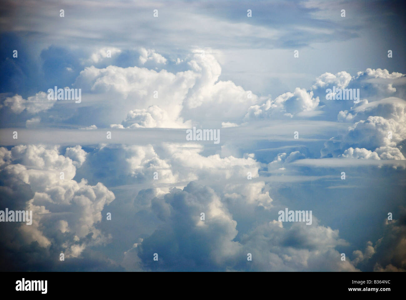 Cloud mass vignette Stock Photo - Alamy