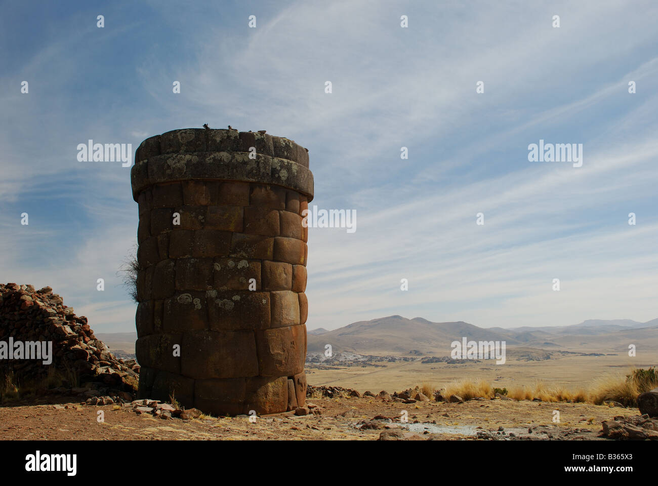 Peru chullpas cutimbo puno hi-res stock photography and images - Alamy