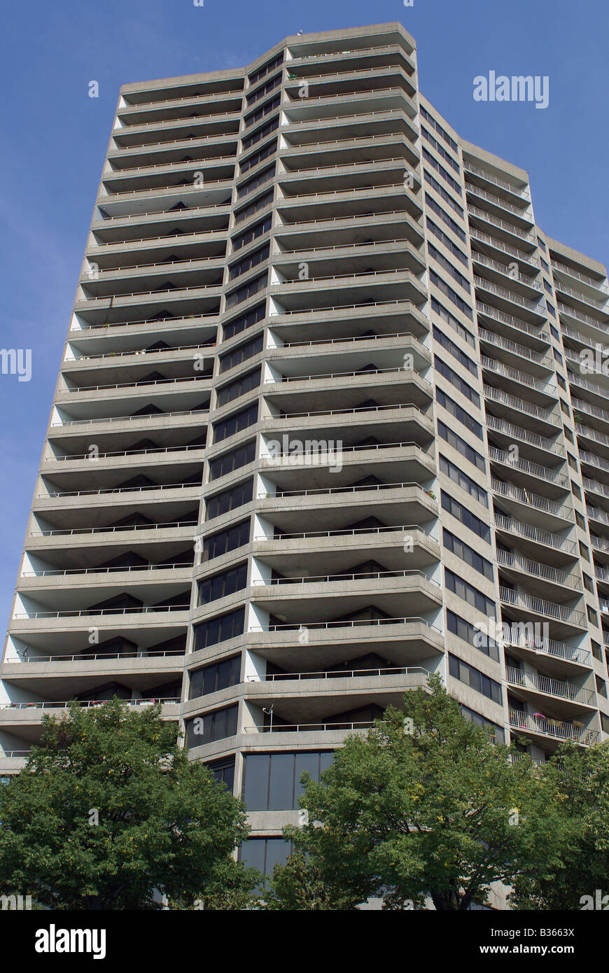 High Rise Condominium Stock Photo - Alamy