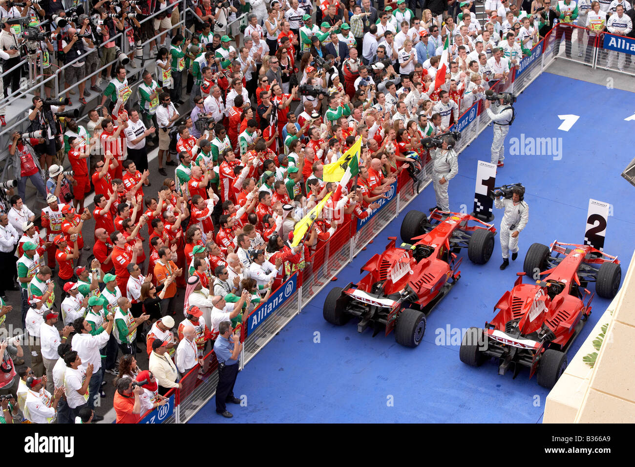 Ferrari celebrate team hi-res stock photography and images - Alamy