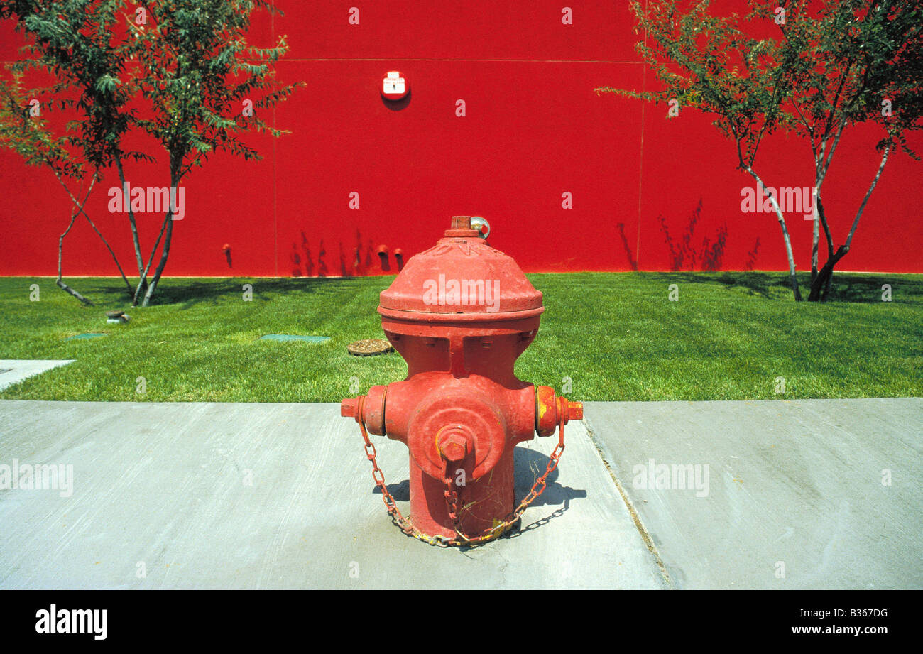 Red fire hydrant Stock Photo - Alamy