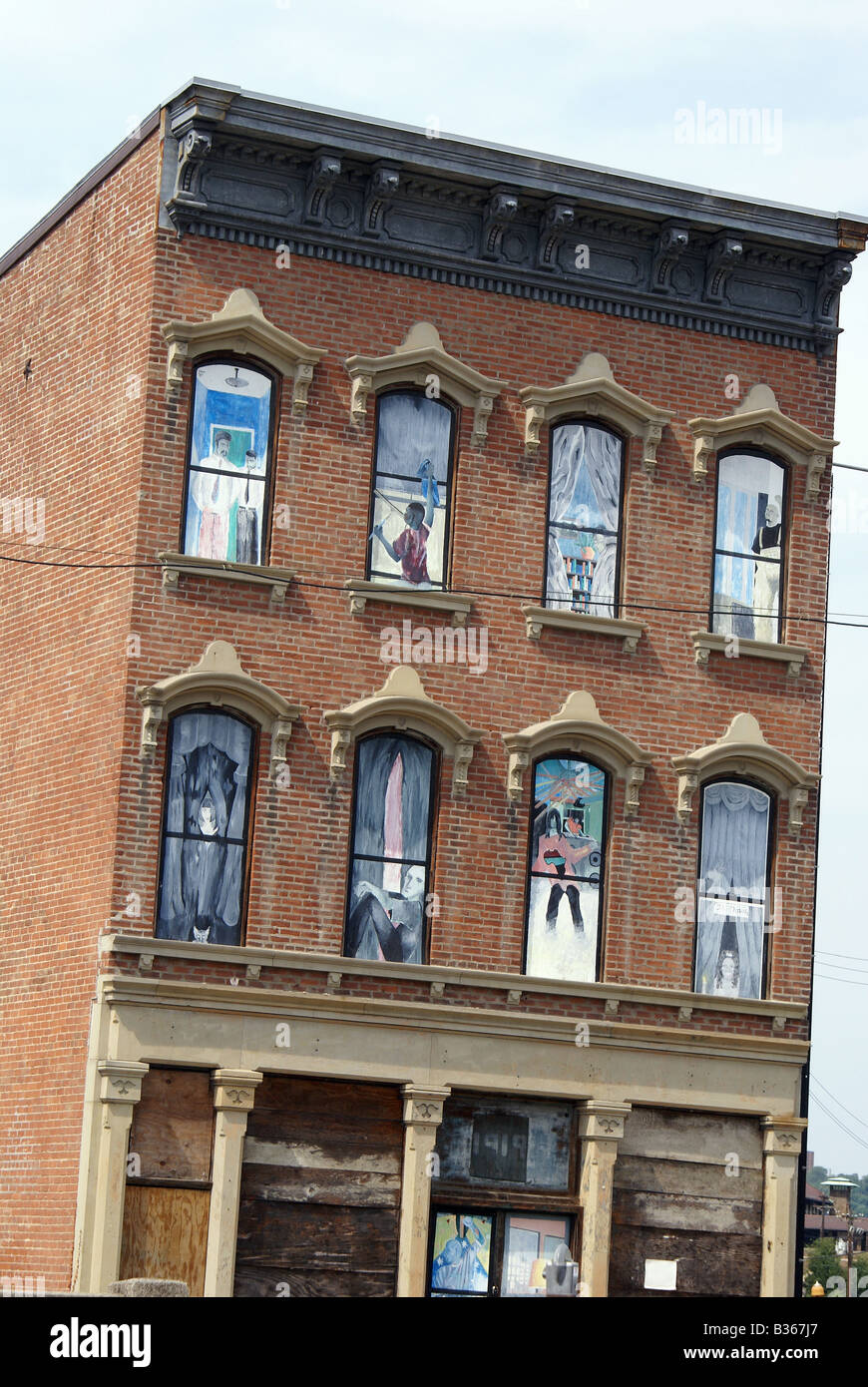 Slanted view of windows hi-res stock photography and images - Alamy