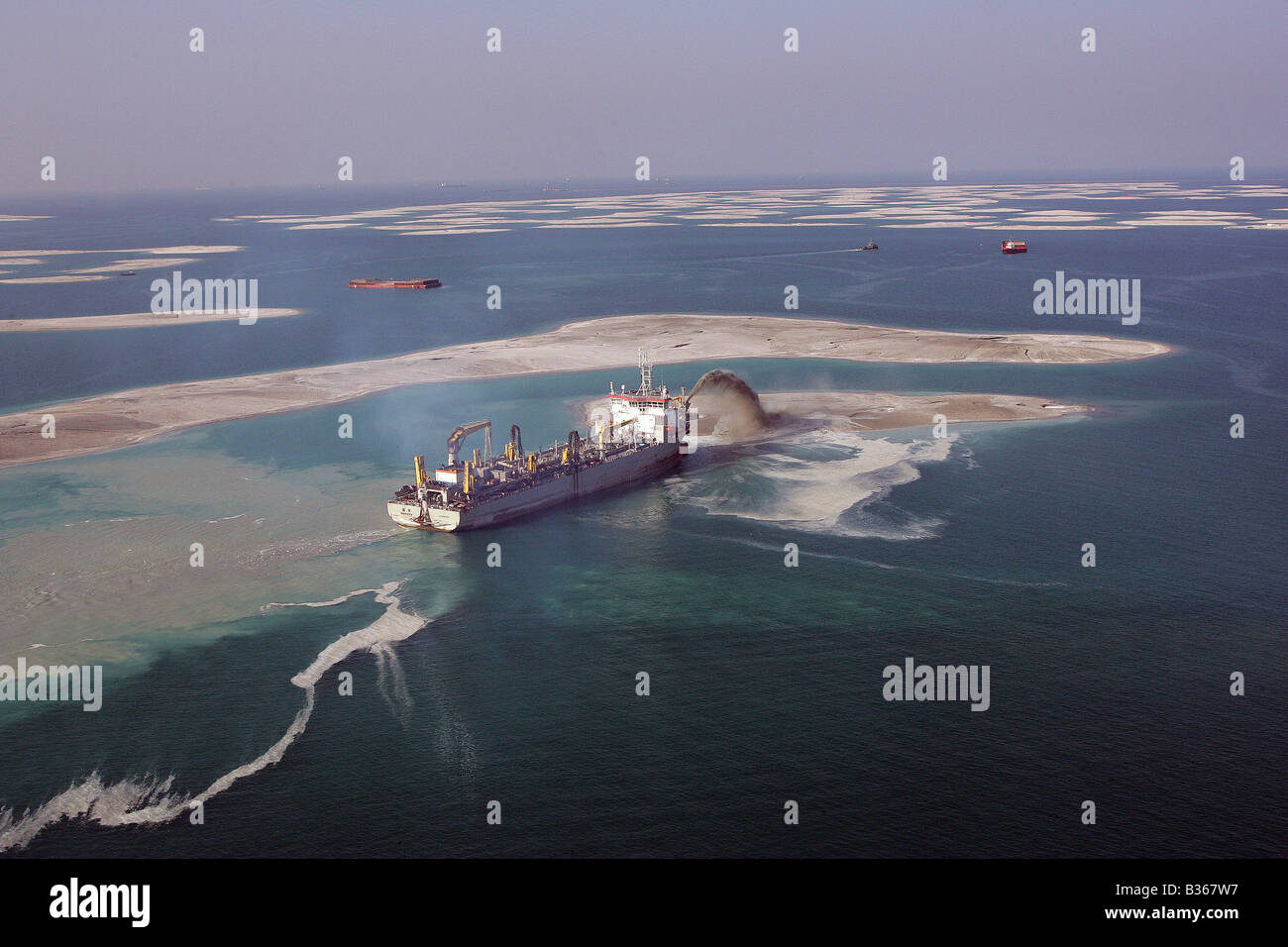 Dredging Dubai High Resolution Stock Photography and Images - Alamy