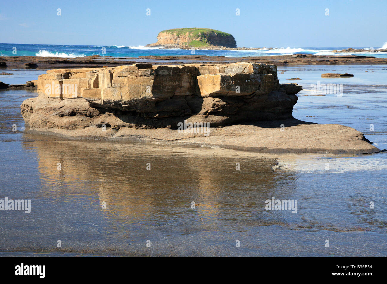 Bush beach camping hi-res stock photography and images - Alamy