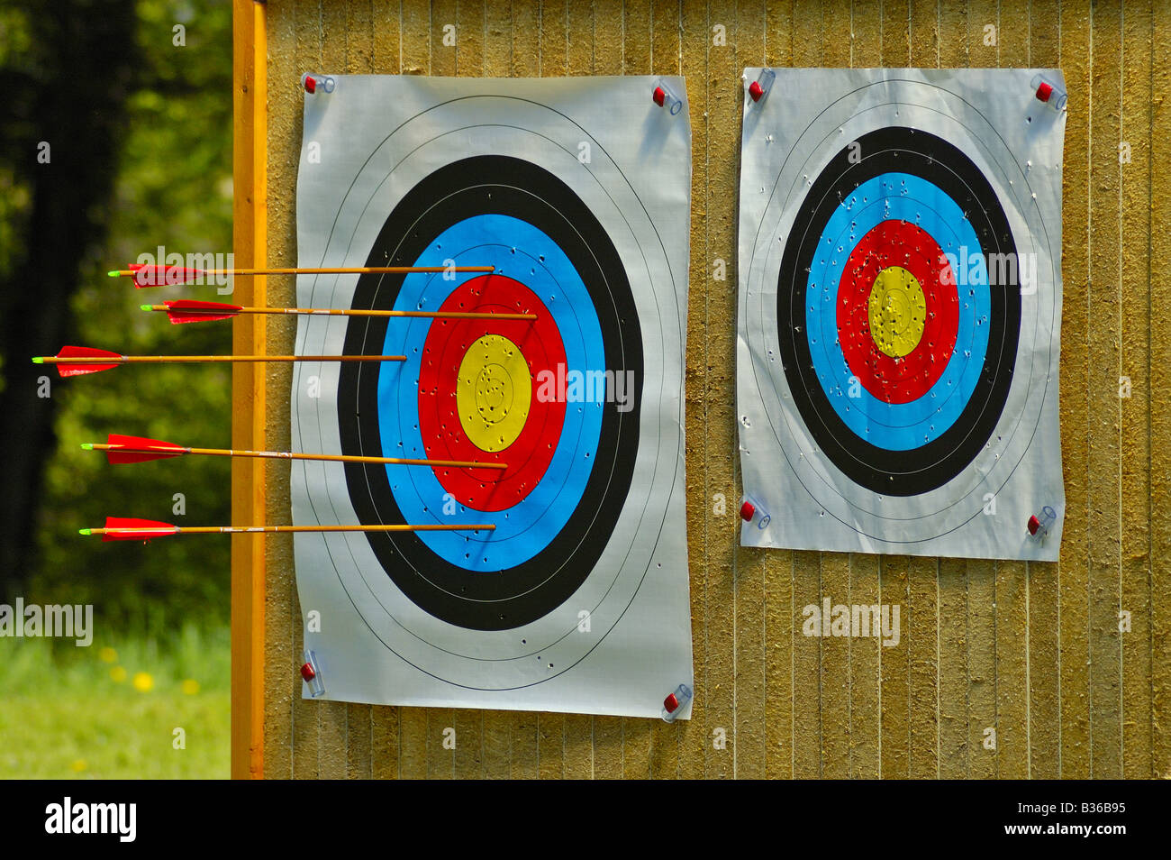 Archery target inaccurate miss failure hi-res stock photography and ...
