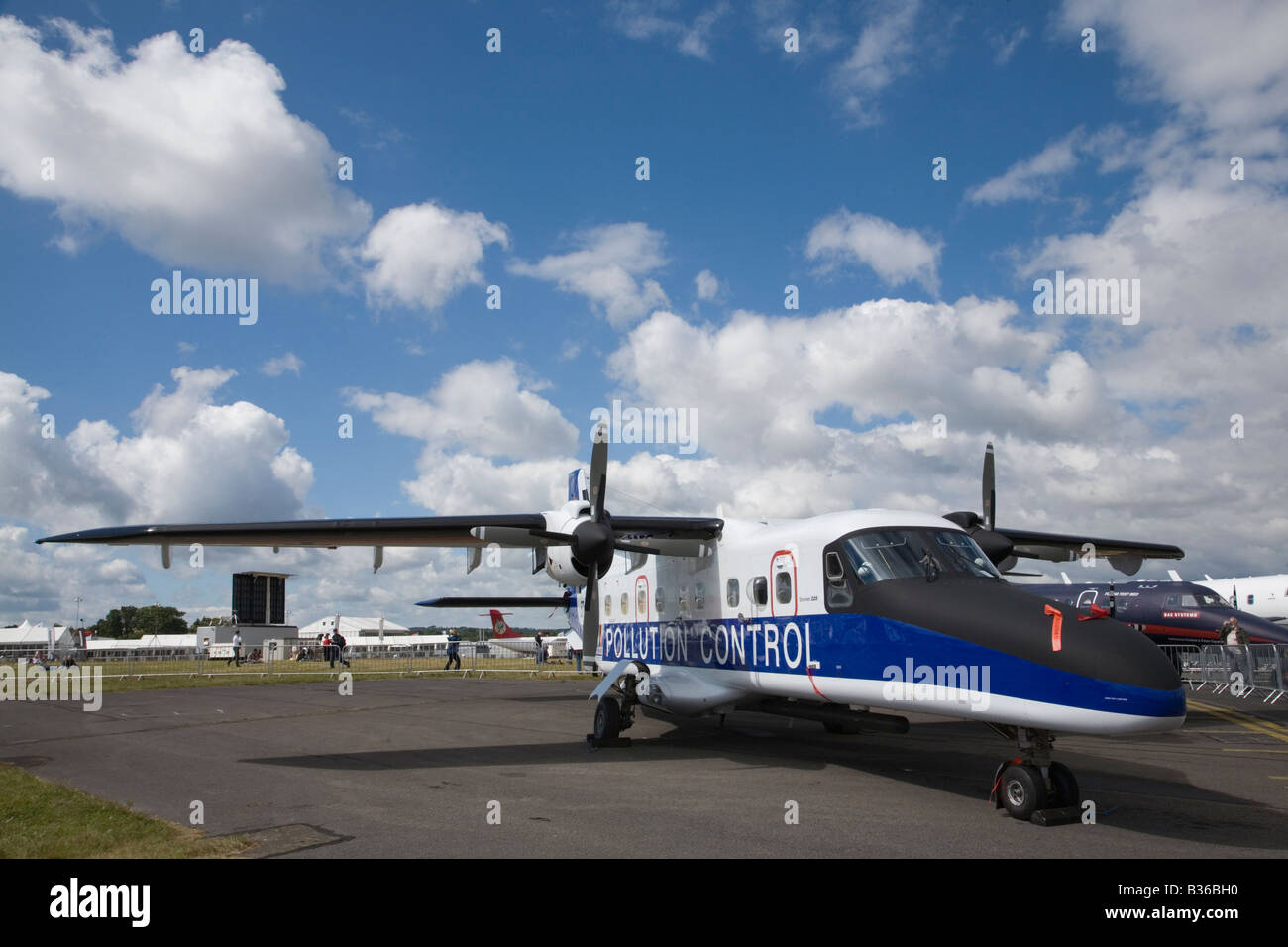 Dornier pollution control aircraft hi-res stock photography and images ...
