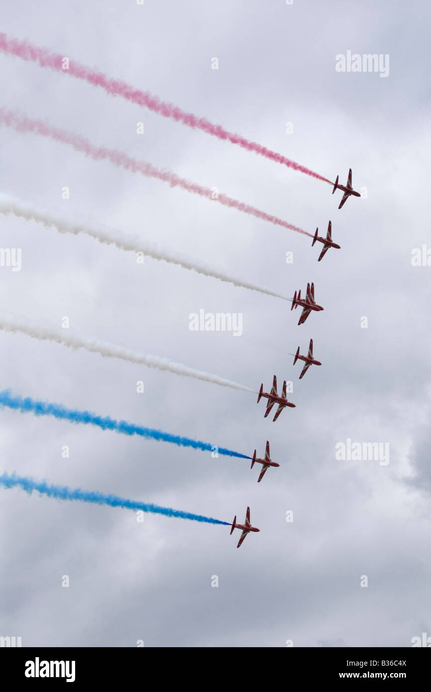 The Red Arrows at Farnborough International Airshow July 2008 Stock ...