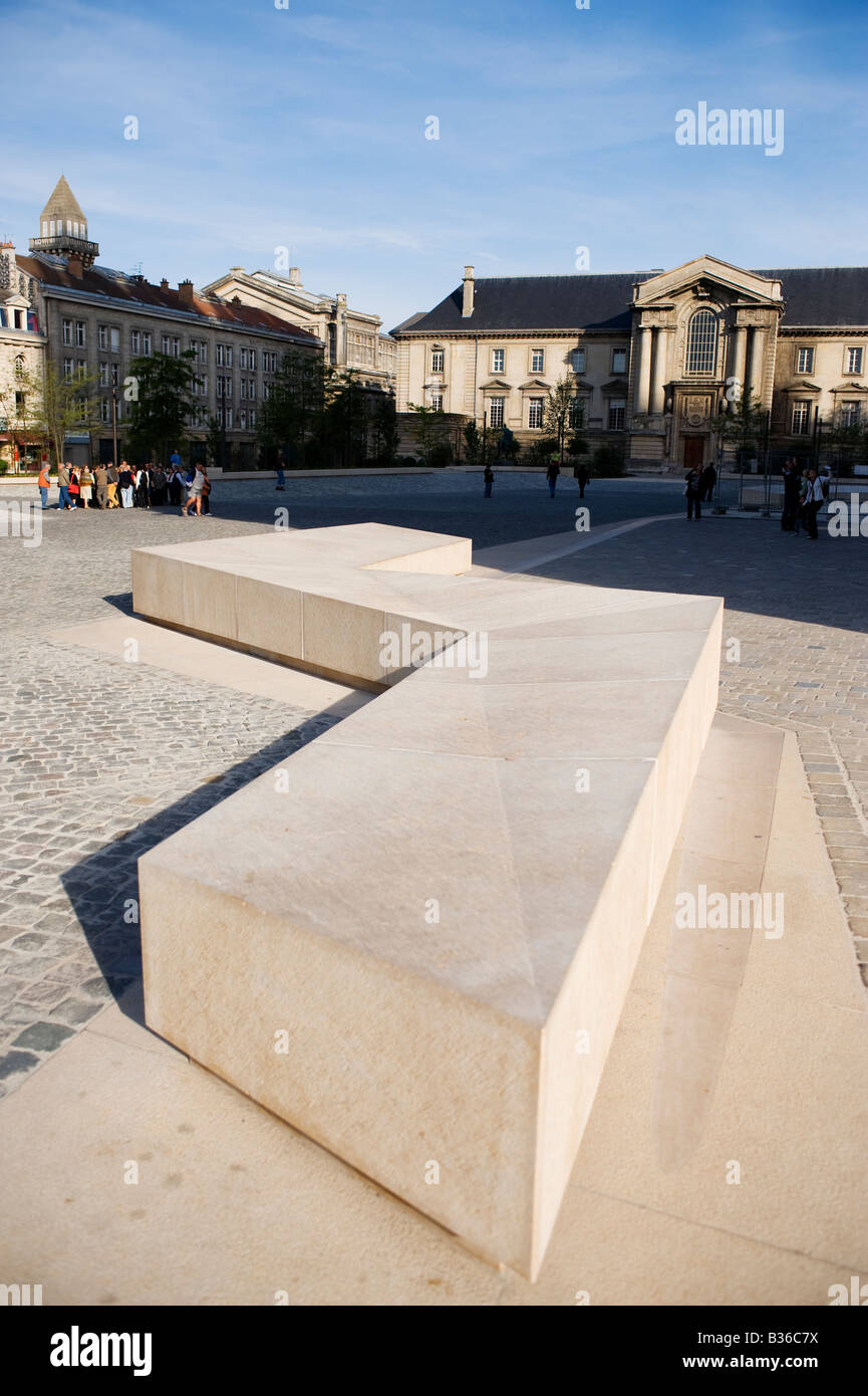 Stone seating hi-res stock photography and images - Alamy