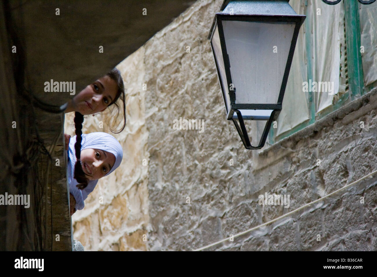 Middle east girls hi-res stock photography and images - Alamy