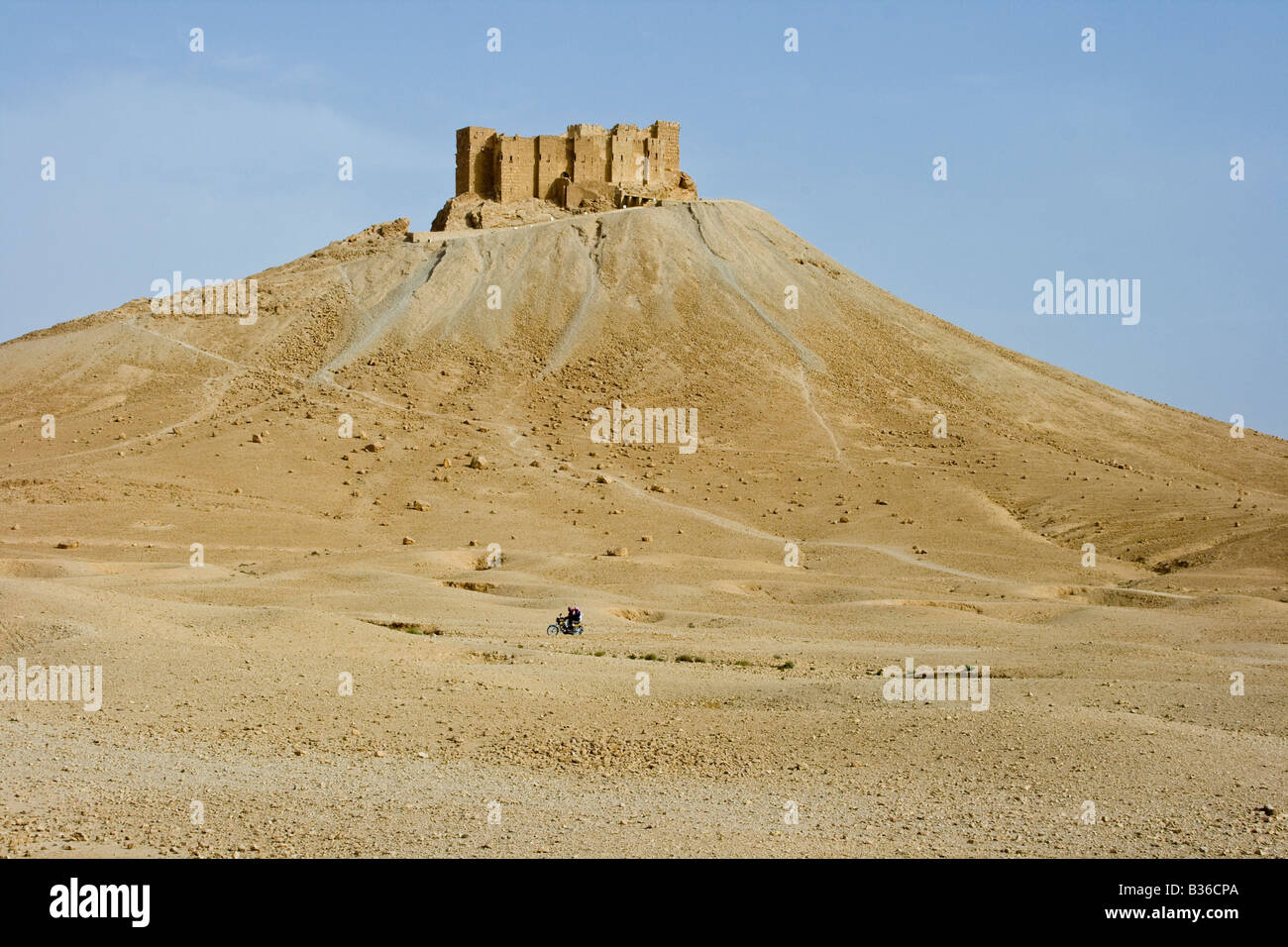 Arab Castle Qalaat Ibn Maan in Palmyra Syria Stock Photo - Alamy
