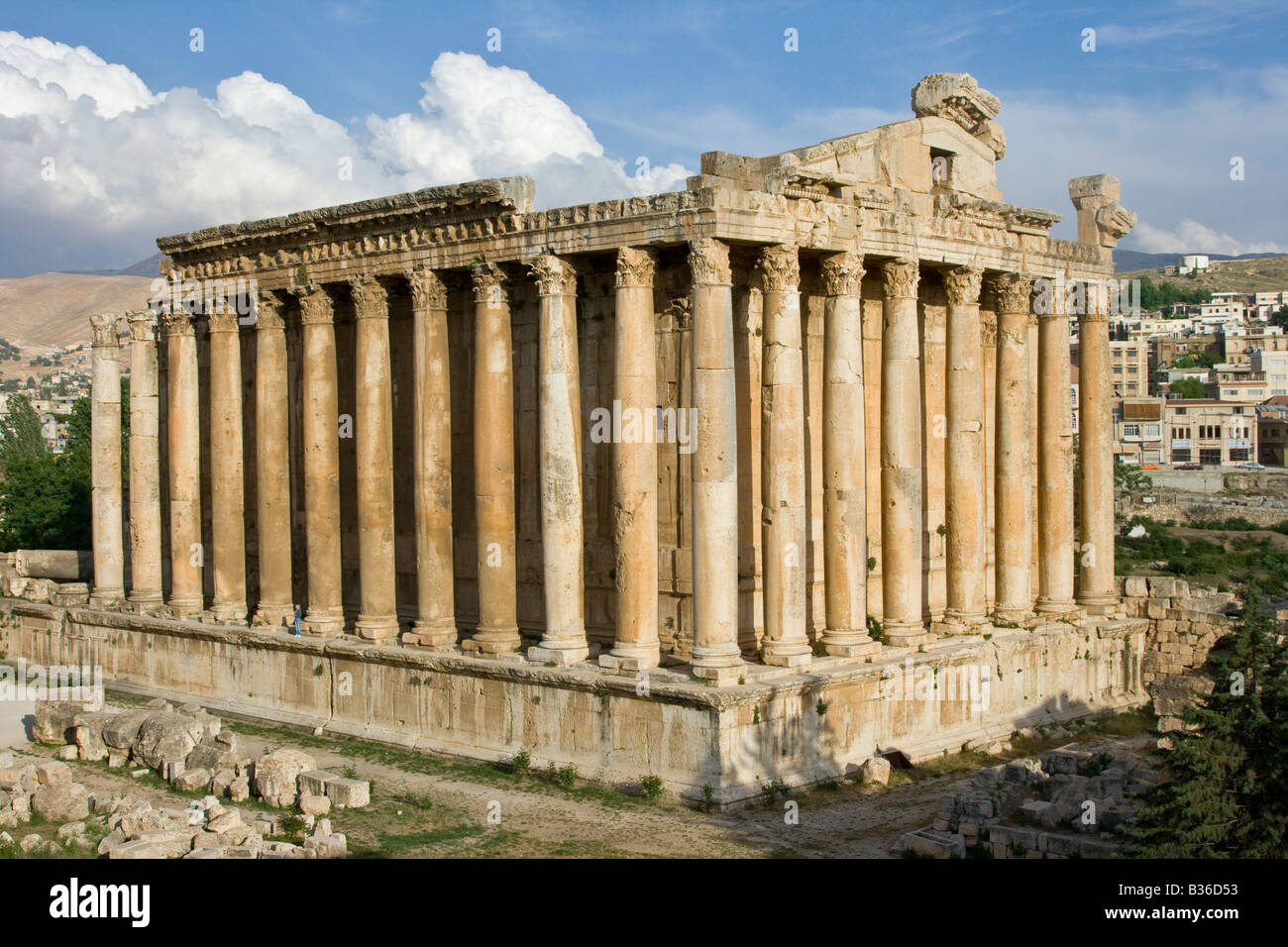 Baalbek temple hi-res stock photography and images - Alamy