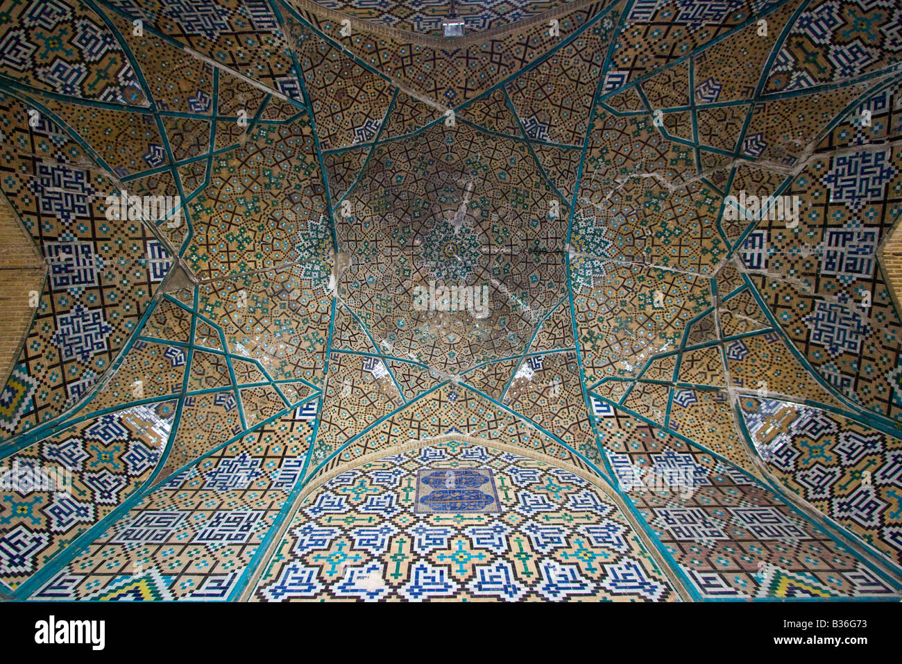 Decorative Ceiling inside Masjid e Vakil or Regents Mosque in Shiraz ...