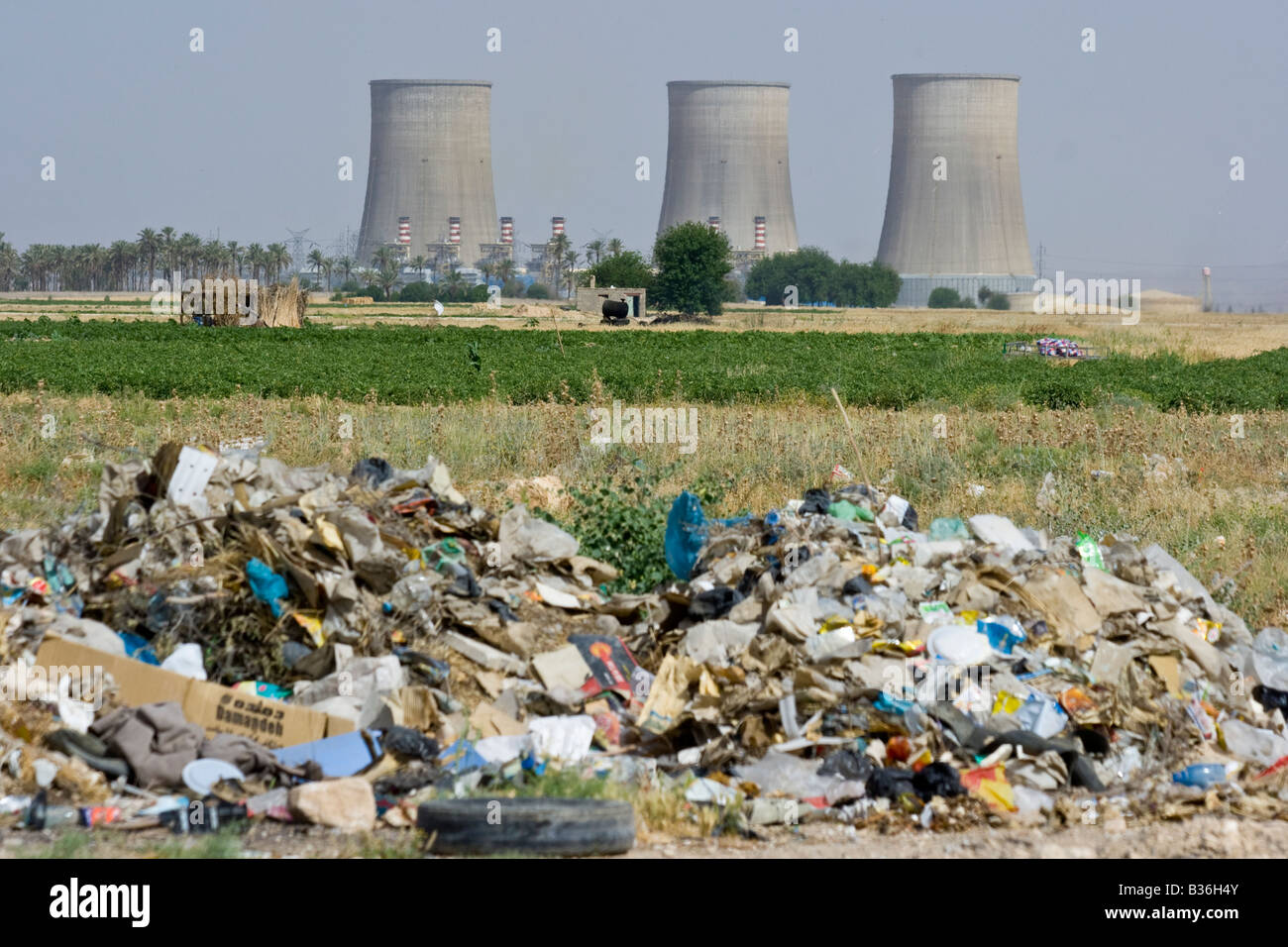 Oil Powered Energy Plant with Cooling Towers in Fars Province in Iran ...