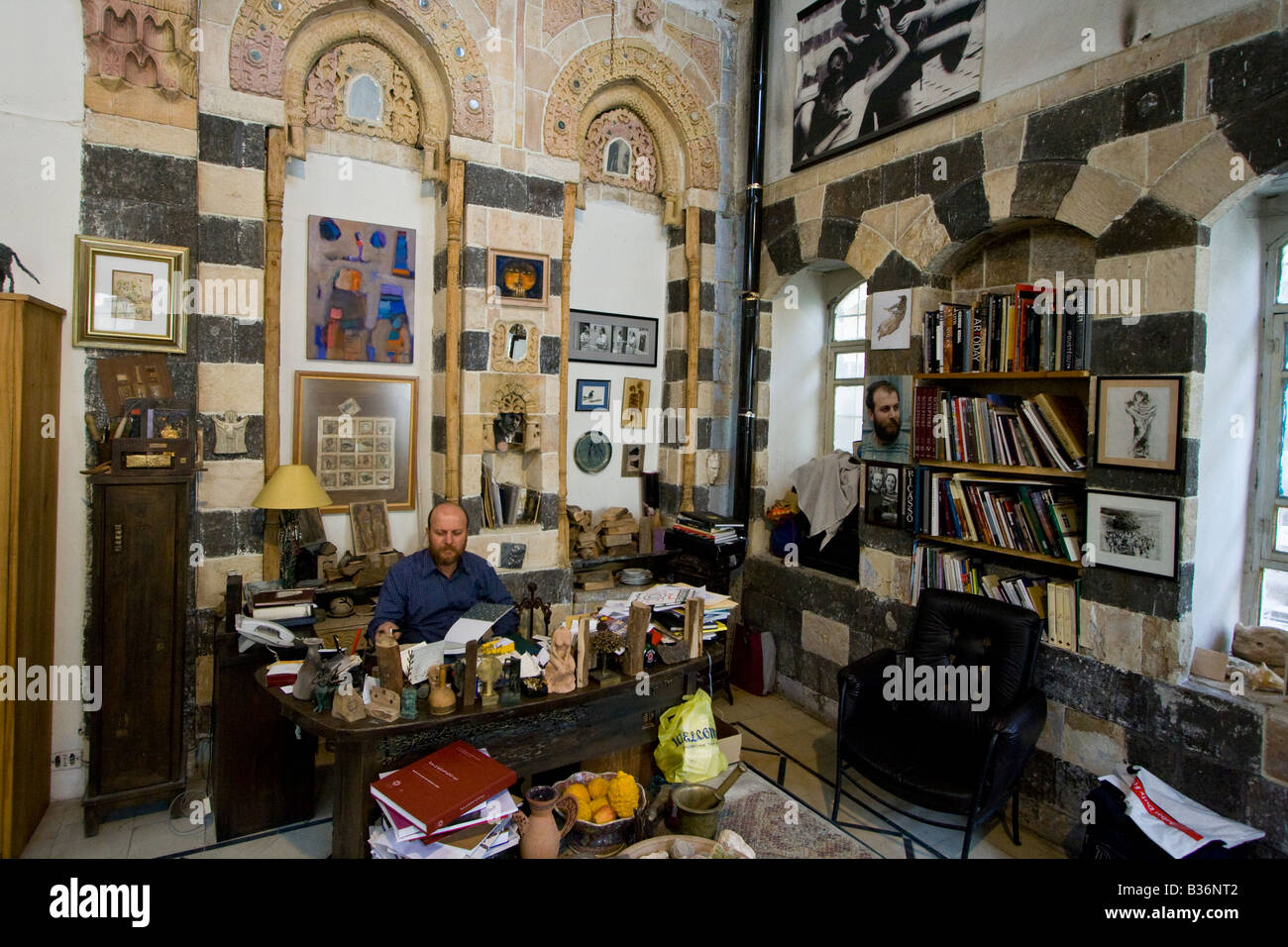 Well known syrian artist mustafa hi-res stock photography and images ...