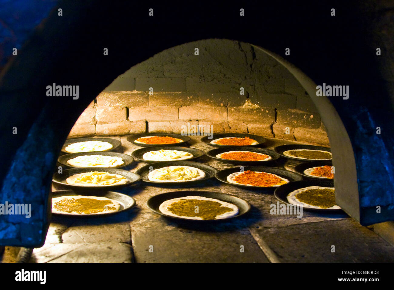 Small Pizzas in a Brick Oven in Latakkia Syria Stock Photo - Alamy