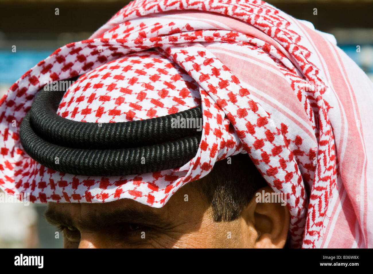 Arab Man Wearing a Keffiyeh in Maarat al numan Syria Stock Photo - Alamy