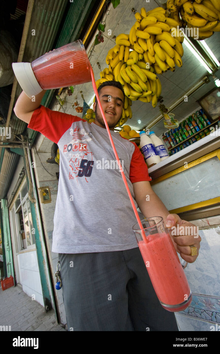 Fruit Juice Vendor in Aleppo Syria Stock Photo - Alamy