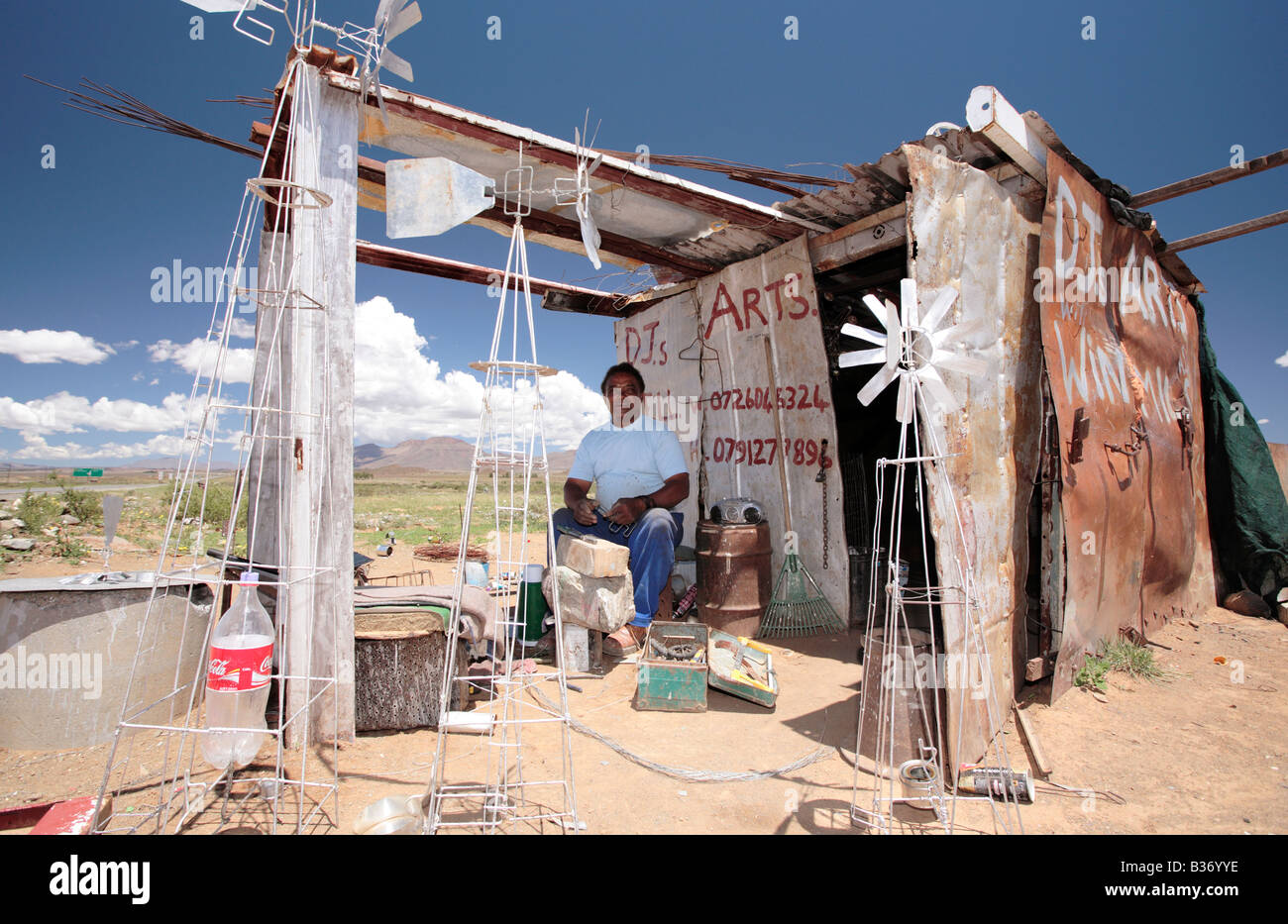 Wire work africa hi-res stock photography and images - Alamy