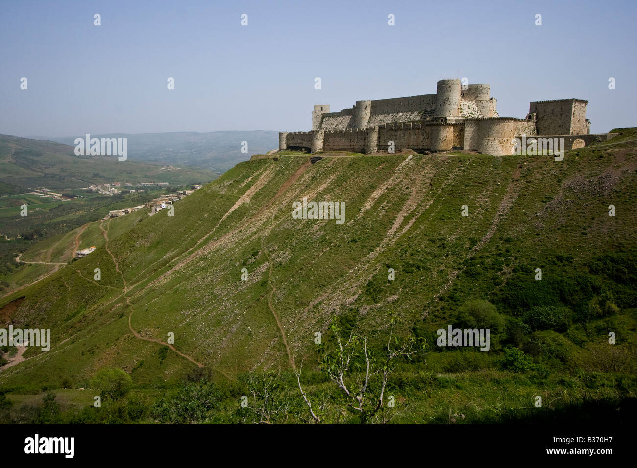 Crak Des Chevaliers or Al Hosn Crusader Castle in Syria Stock Photo - Alamy