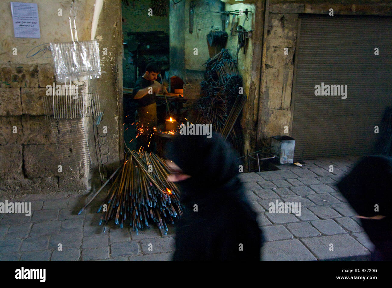 Old blacksmith hi-res stock photography and images - Alamy